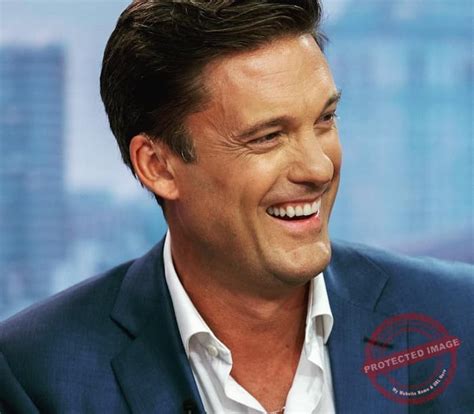 Keir Simmons Bio Age Nbc Wife Daughters Salary Net Worth Crimea