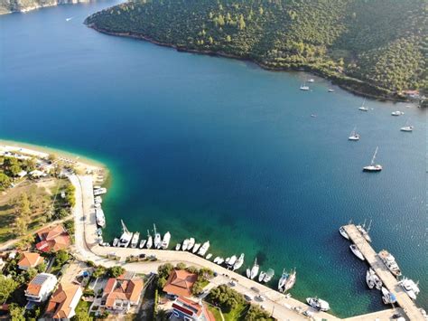 Afitos O Calatorie Estivala In Secolul Xix Grecia De Weekend