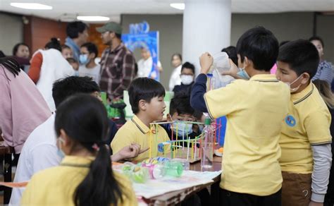 Сурагчдын шинжлэх ухааны бүтээлийн уралдаан боллоо