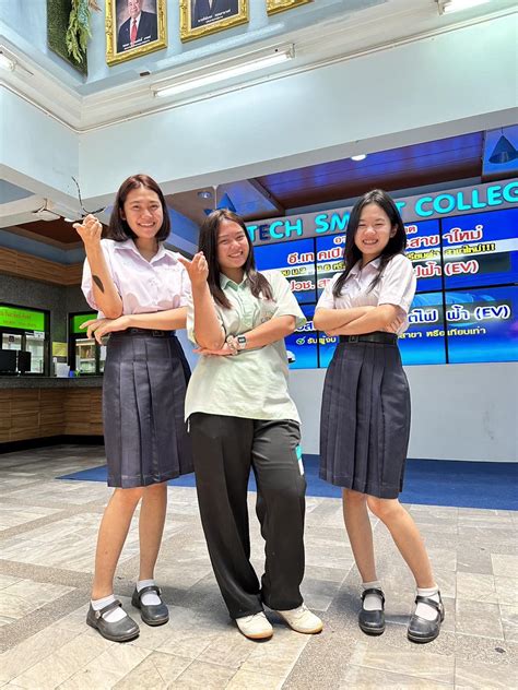 วิทยาลัยอี เทค 3 สาว จบ ม 6 จาก จ ระยอง มาสมัครเรียน