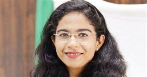 Ias Saumya Pandey पहिल्याच प्रयत्नात Upsc टाॅपर वाचा सौम्या पांडेचा सक्सेस फॉर्म्युला Ias