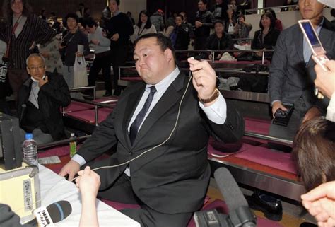 元稀勢の里の荒磯親方が“解説者デビュー”弟弟子高安が大相撲トーナメント優勝スポーツデイリースポーツ Online
