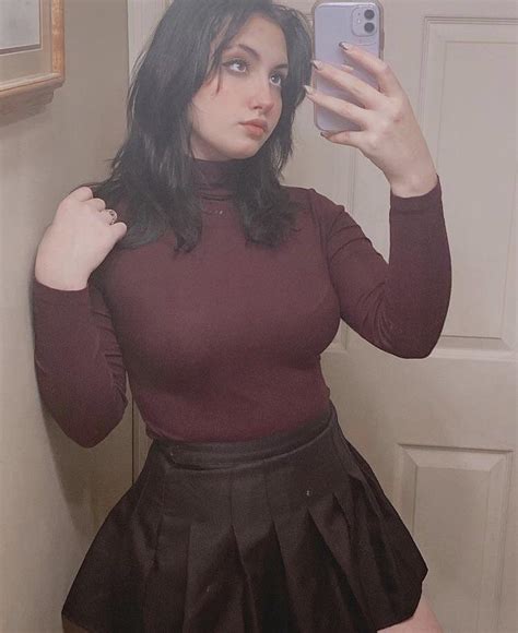 She Cant Hide Those Milkers Scrolller