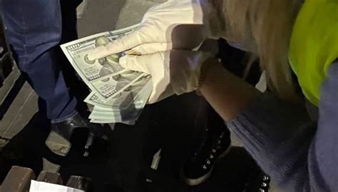 «Липові шлюби та «білі квитки у столиці розкрили схеми незаконного переправлення через кордон