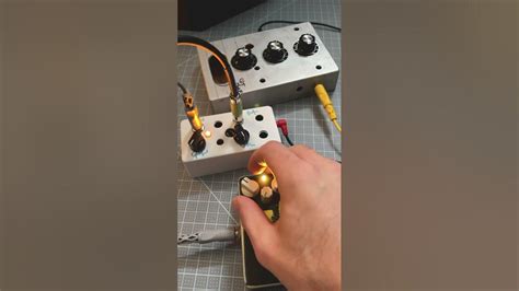 Lm386 Amp With Super Simple Oscillator Drone And Fuzz Pedal Youtube