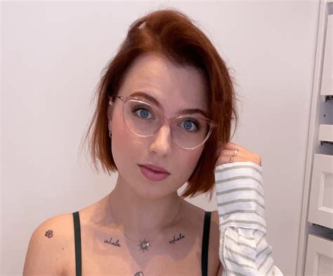 Does Anyone Here Like Redheads With Blue Eyes R Onlyfaces