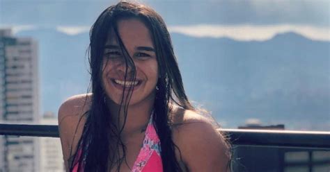 Vyhrala Len O Prsia Táto čiernovlasá Sexica Vyfúkla Našej Kráske