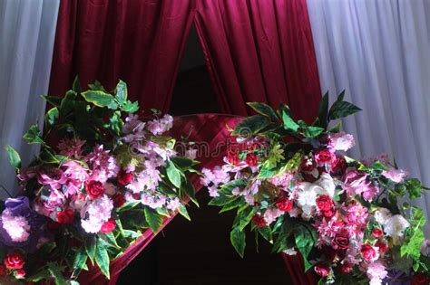 Shot Still In Event Bunch Flower Venue In Maroon And Gray Background In