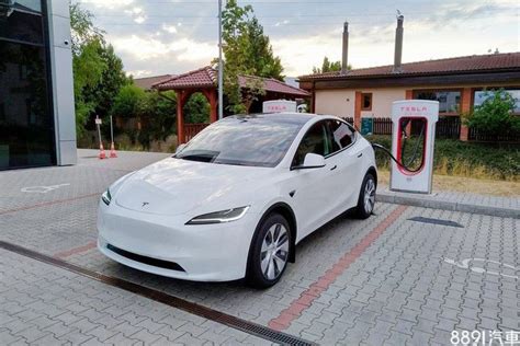 Tesla Model Y小改款傳明年登場 先看外觀變化 8891新車