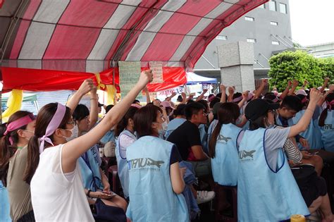 越挫越勇！罷工人數創新高 長榮空服提新方案 四點讓步 苦勞網
