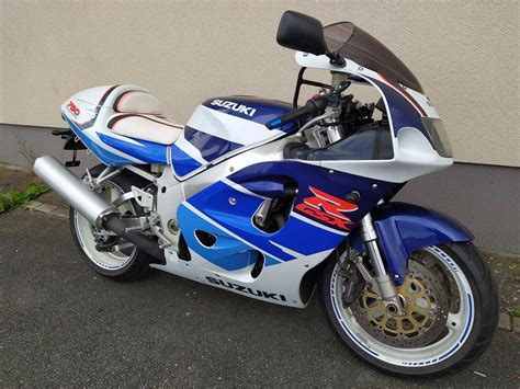 Suzuki Gsx R 750 Srad 1997 65000 Kč