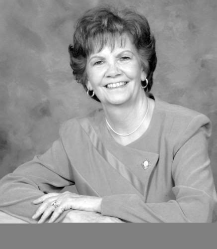 Mina Emhoff Obituary 1938 2020 New Philadelphia Oh The Times Reporter