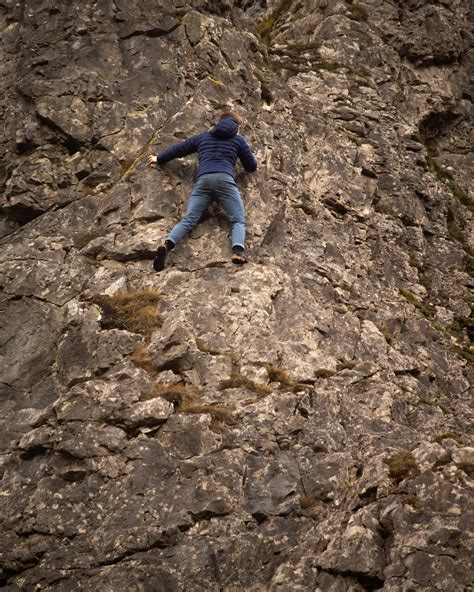 Beginners Guide To Scrambling Outdoor Ascent
