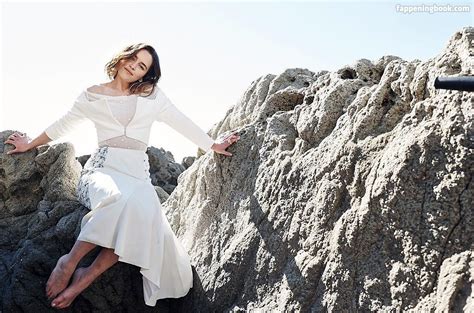 Emilia Clarke Nude The Fappening Photo 1321624 Fappeningbook