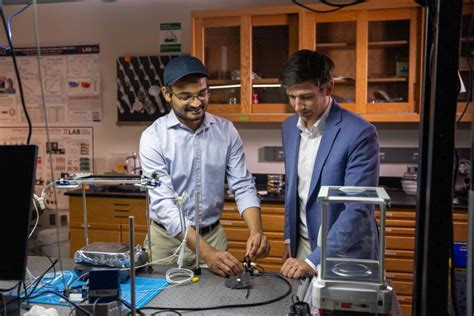 Rice Labs Foam Based Fluidic Circuits For Next Gen Wearables And Robotics