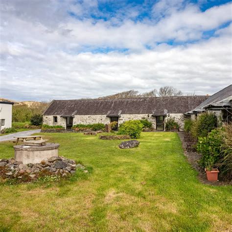 Traditional Holiday Cottages In Ventry Ventry Farm