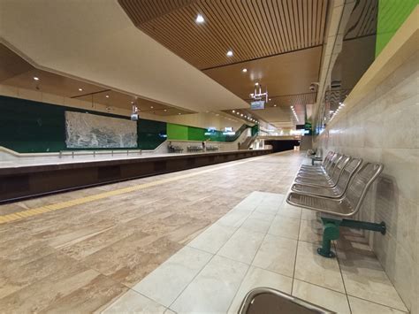 София — Метрополитен — Първи метродиаметър [1] — червена линия — Фото — Городской электротранспорт