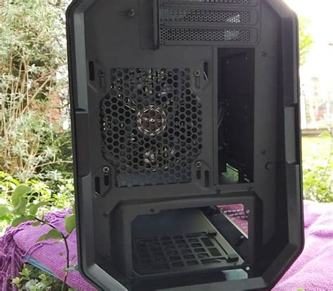 Antec Razer Cube Mini ITX Case Full Size GPU Gadget Explained Reviews Gadgets Electronics Tech