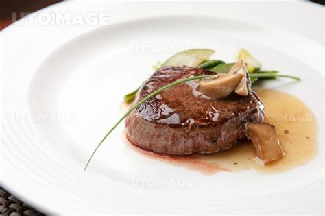 비프 안심 스테이크 유토이미지 상세페이지 베이직샵 사진 20370030