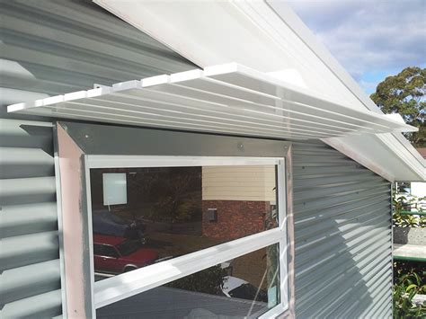 Window Shades Protect Your Windows From Glaring Sun