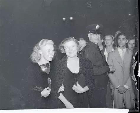 Ginger Rogers With Her Mother Lela Rogers 1935 Old Photo 900