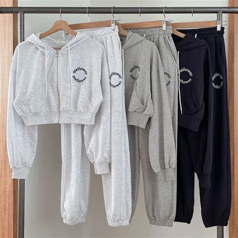 조거트레이닝세트 레터링 크롭 후드 트레이닝 셋업 여자 츄리닝 세트