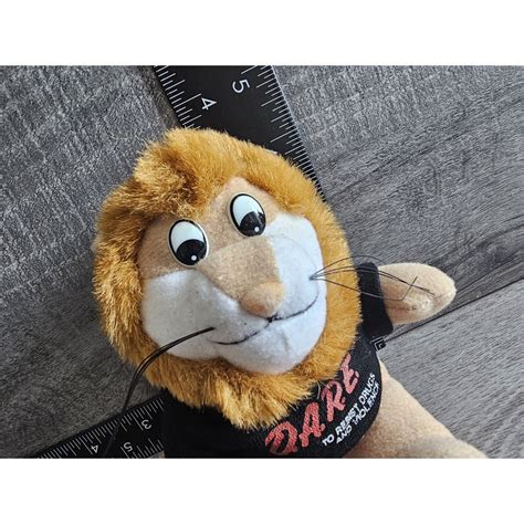 Darren The Lion