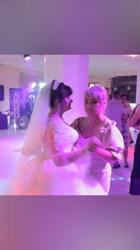 Зелений дубочок Українська народна пісня гурт Акорд