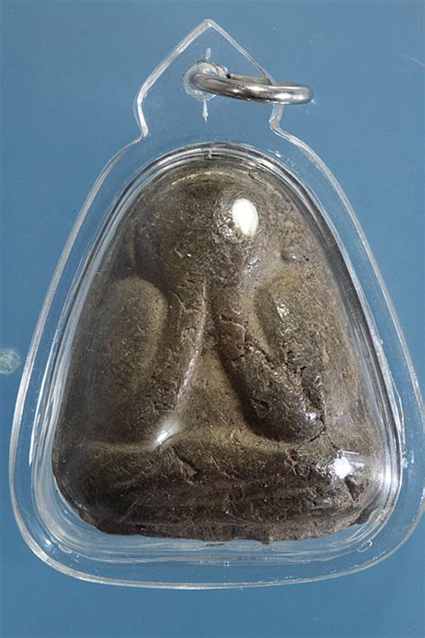 ปิดตา หลวงพ่อโด่ วัดนามะตูม ยุคแรก เนื้อผง หลังยันต์ ดูง่ายๆครับ พระเครื่อง พระแท้ Webpra เว็บ