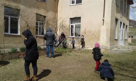 მიქელიანის საჯარო სკოლის მოსწავლეებმა სკოლის ეზო გაალამაზეს ეტალონი