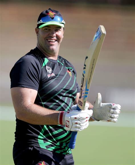 හීත් ස්ට්‍රික් ජීවතුන් අතර ඔලොංගා බොරු කියලා