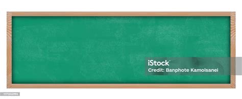 흰색 배경에 고립 된 나무 프레임빈 녹색 칠판 복사 공간 또는 텍스트의 경우 0명에 대한 스톡 사진 및 기타 이미지 0명 개념 개념과 주제 Istock