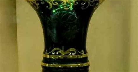 노동신문 김정은이 선물받은 유리꽃병 사진 공개