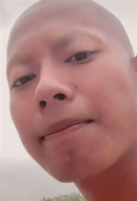 Thai Policemen Shave Their Head And Eyebrows