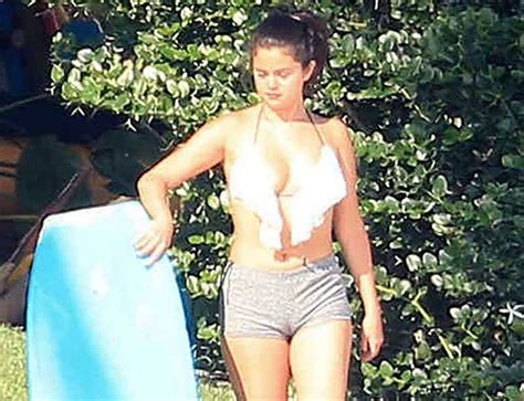 Mexican Weather Girl Flaunts Epic Camel Toe Popdust