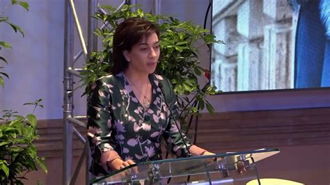 Մեզ սովորեցրել են որ երջանկությունը անառակների բանն է․ Աննա Հակոբյան Youtube