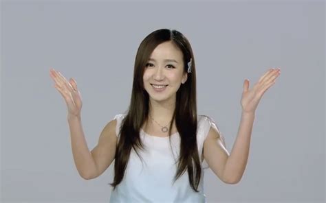 胡一菲在爱情公寓四季中的造型，有你喜欢的吗？哔哩哔哩bilibili