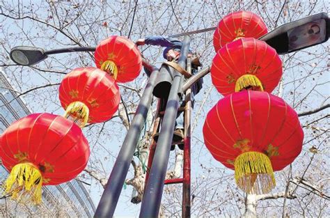 大红灯笼挂起来 喜庆年味浓起来 杭州影像 杭州网