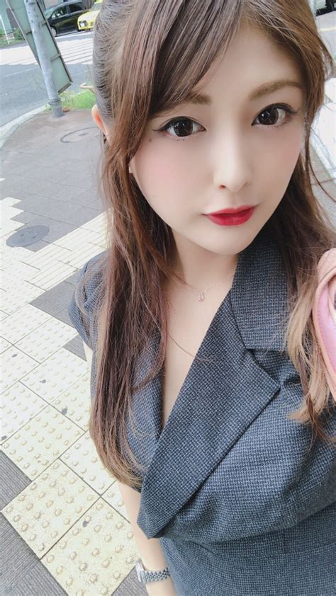 政壇吹起網紅風！日本g奶議員候選人僅以「口罩遮胸」宣傳政治理念的結果是！？ Overdope 華人首席線上時尚潮流雜誌