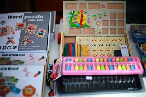 Төв талбайд хичээлийн шинэ жилийн нэгдсэн худалдаа гарч байна