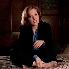 Tumblr O911yoju5D1v2csx2o2 250 Gifv