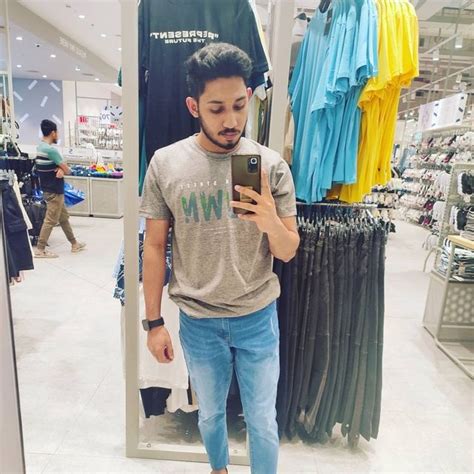 Na H Id Nahid73590 • Threads Say More