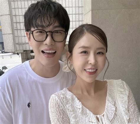 가요 신지와 결혼 앞둔 문원 양다리·학폭·개명 사실 아냐의혹 직접 해명 Ytn