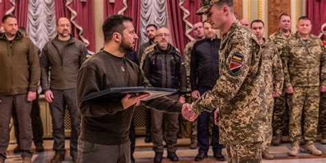 Президент нагородив відзнакою капітана з Брацлава ВІТА ТБ