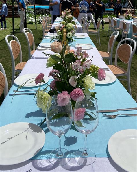 한스패밀리 L 제주케이터링•제주웨딩•기업케이터링•제주출장뷔페 식사의 컬리티를 높여주는 요소중 재일은 음식이죠 그리고 그다음이 스타일리시한 테이블 셋팅인거 같아요 같은