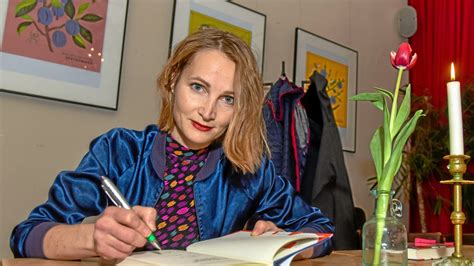 Wlada Kolosowas „hausmann“ Roman Der Generation Messenger