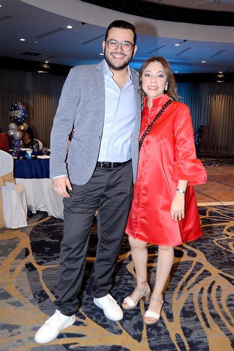 Cena De Graduación De Gabriel Ortez