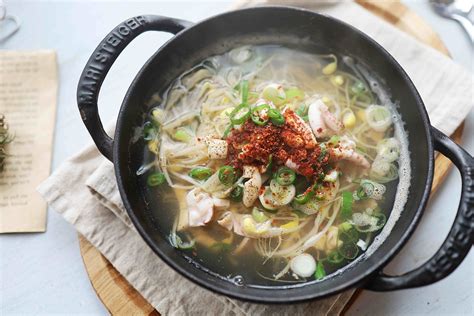 오징어콩나물국밥 지금 계절에 얼큰시원하게 드세요