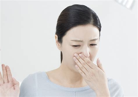 퀴퀴한 ‘노인 냄새 왜 나는 걸까 당신의 건강가이드 헬스조선