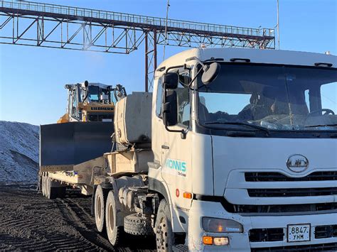 “ДЦС 4” ТӨХК Liebherr брэндийн ээлжит бульдозероо хүлээн авлаа